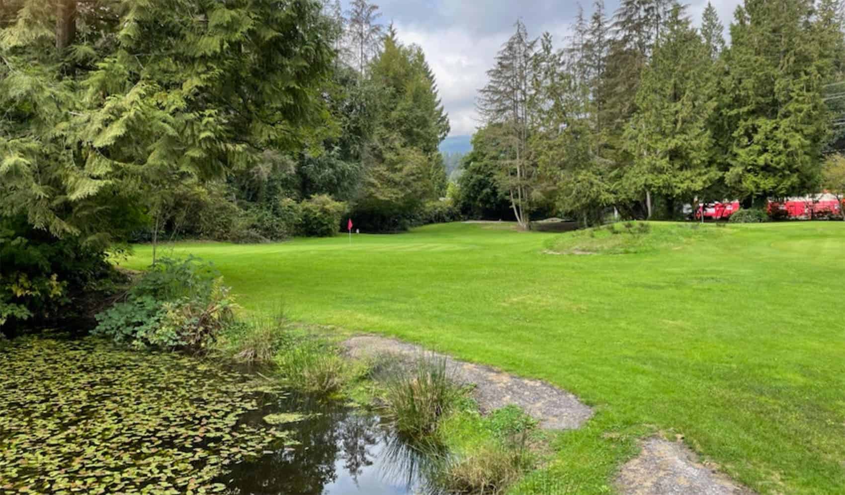 Murdo Frazer Golf Course - Par 3 Course in North Vancouver