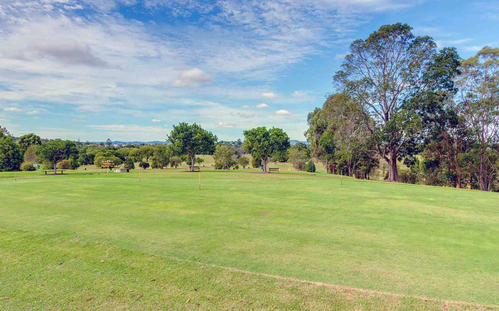 Gunabul Golf Course - Par 3 in Gympie Queensland Australia