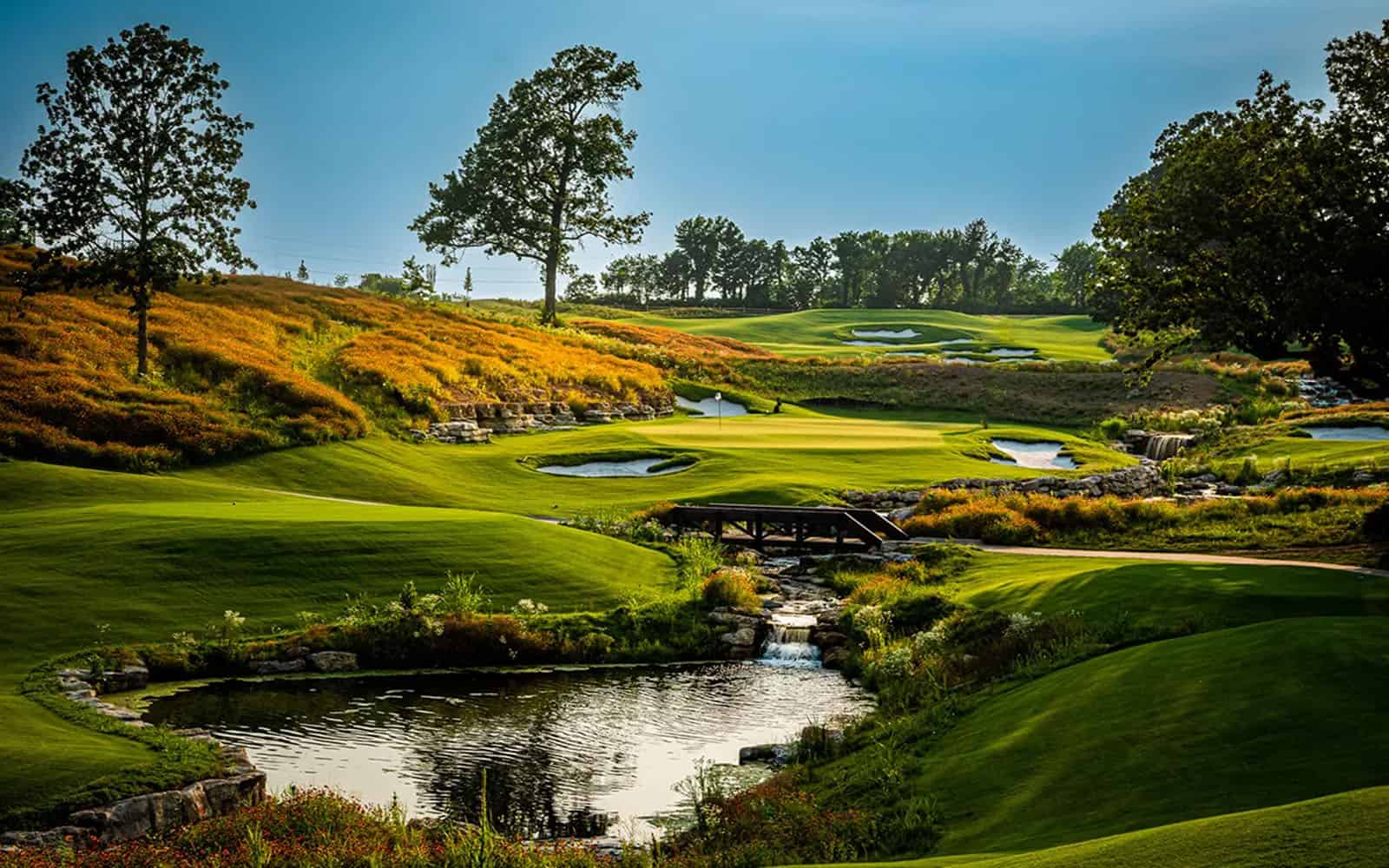 The Battlefield Par 3 Golf Course in Monkey Island (New!)