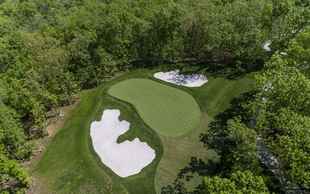 Par 3 at Oakwood Country Club - Private Par 3 in Kansas City